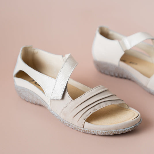 Shop Boutique Womens Shoes & Accessories Online | Plum Bottom