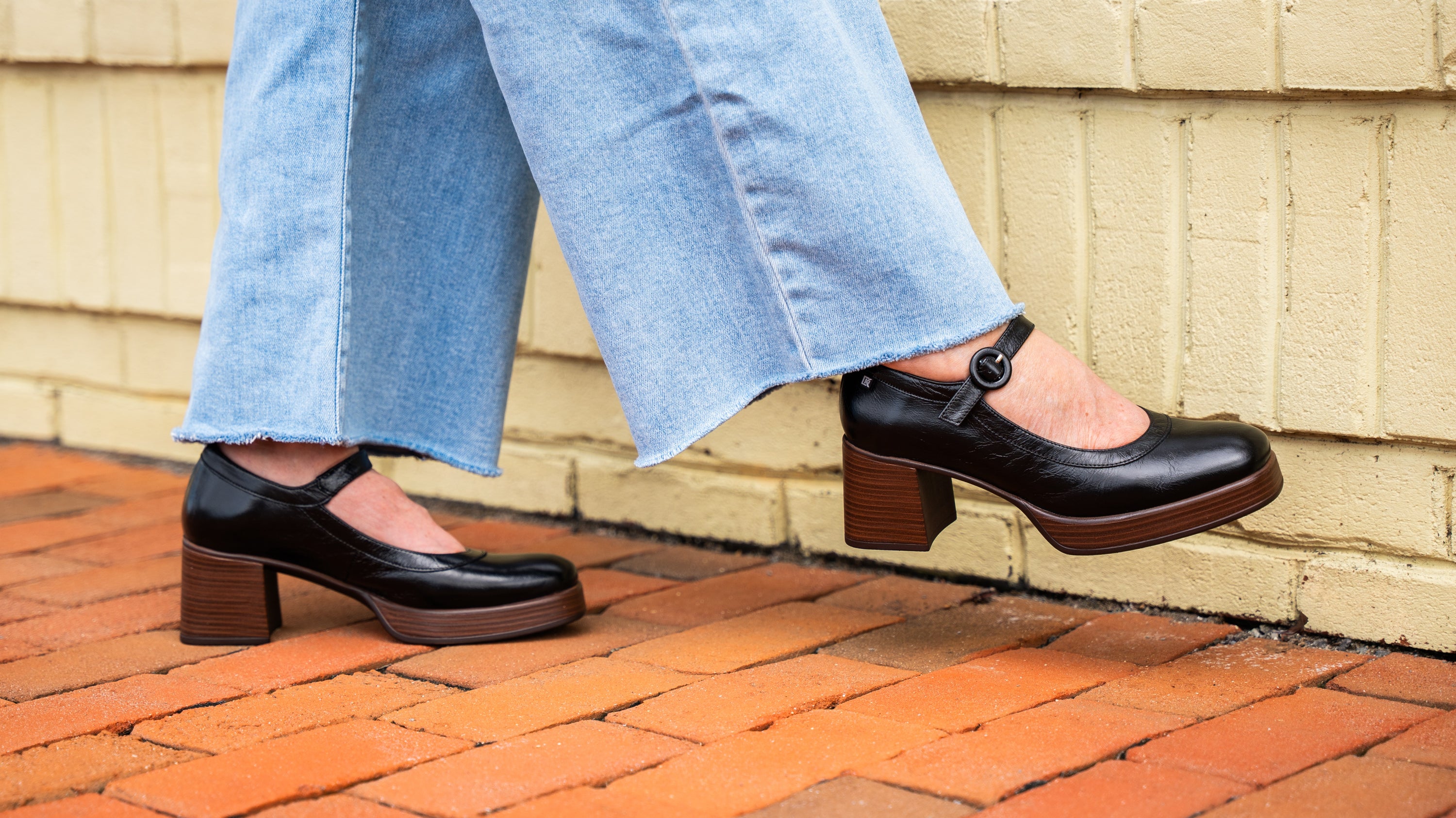 Boutique Womens Shoes & Accessories Online | Plum Bottom