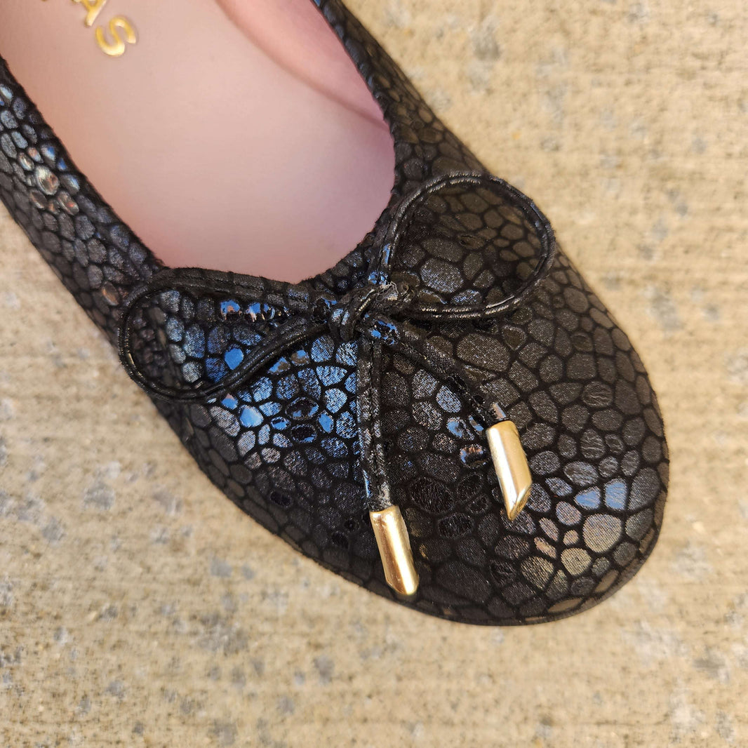 Sabrinas - Celine - Bronze Print